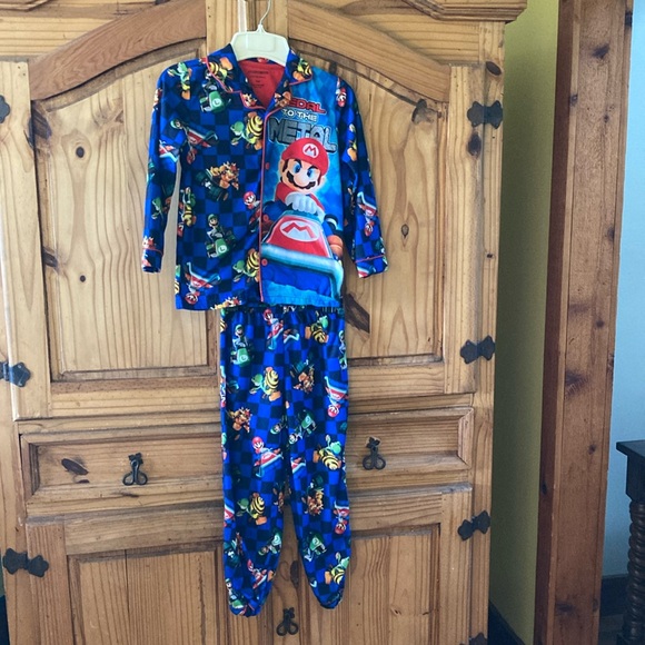 Nintendo | Pajamas | Boys Mario Kart Blue Red 2 Piece Pajamas Set Size ...